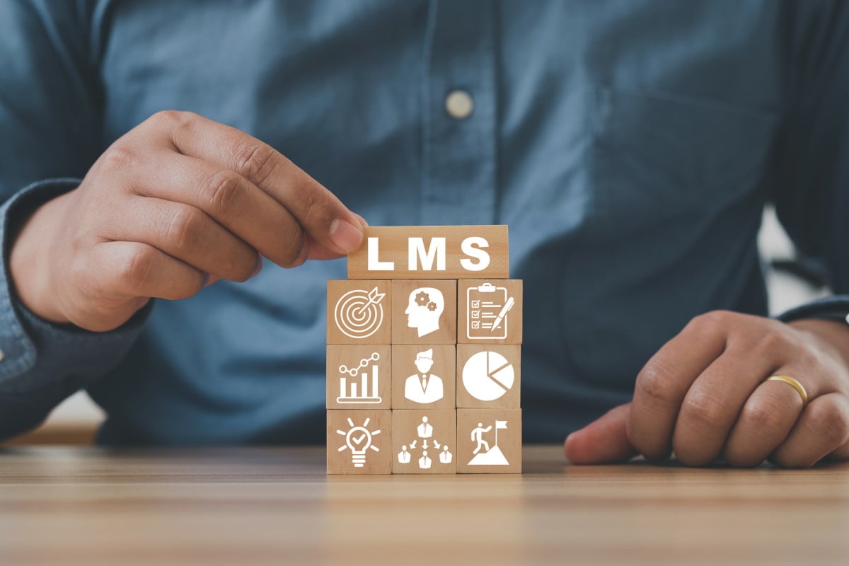 What Is a Learning Management System (LMS)? Types, Examples & Benefits
